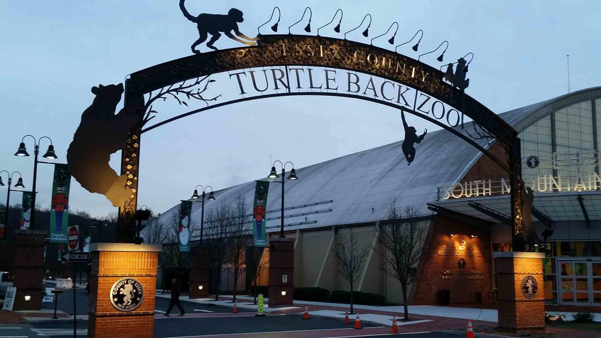 All of the Ways You Can Use an Archway Gate