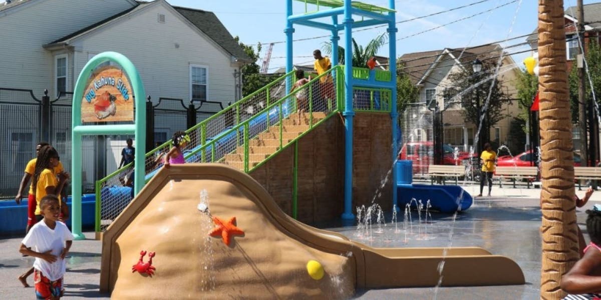 Stay Cool With Splash Pads and Spray Parks This Summer