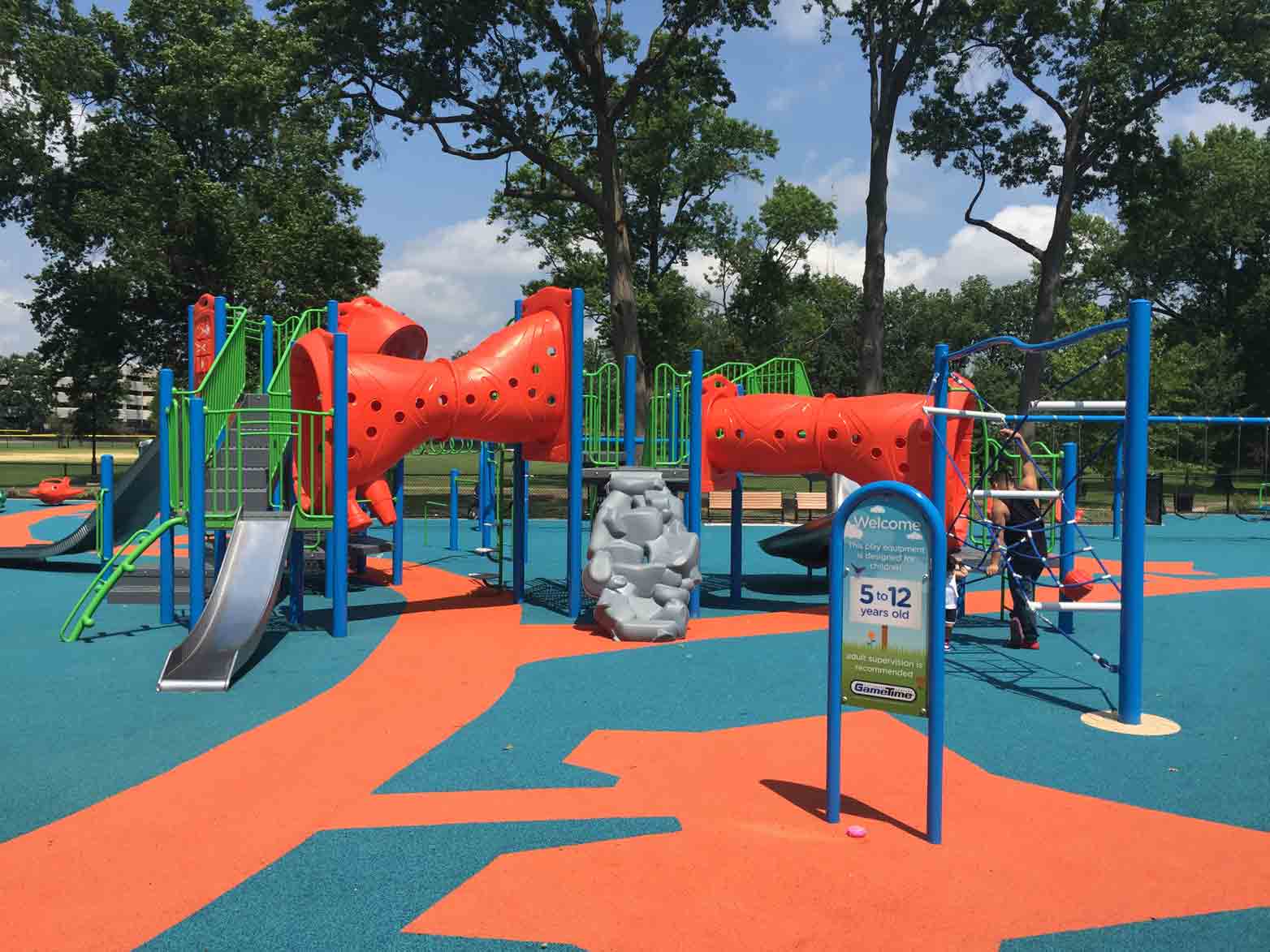 Playground 101: Learn the Types of Safety Surfacing