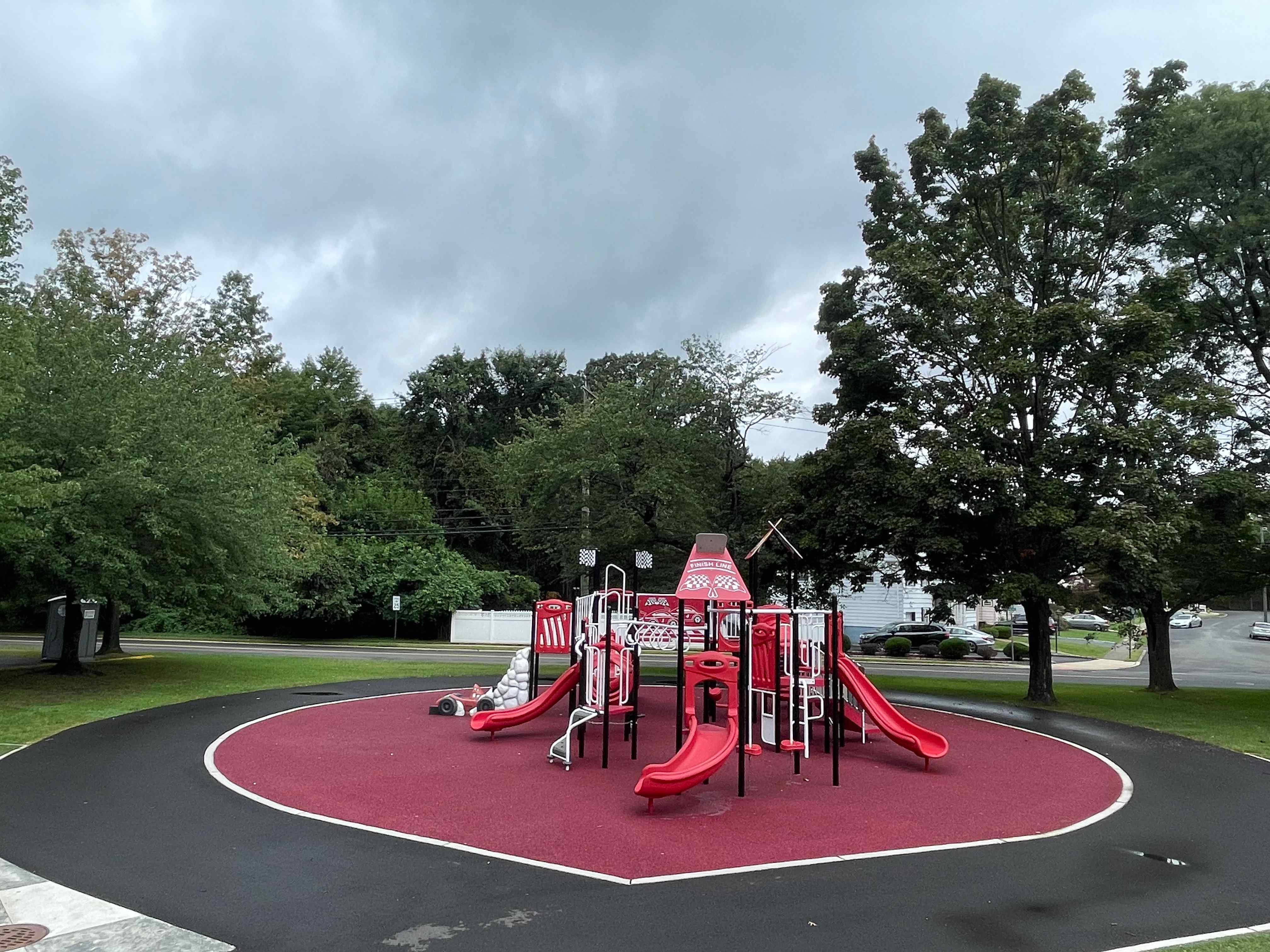 Lightning Brook Park Gallery | MRC Recreation